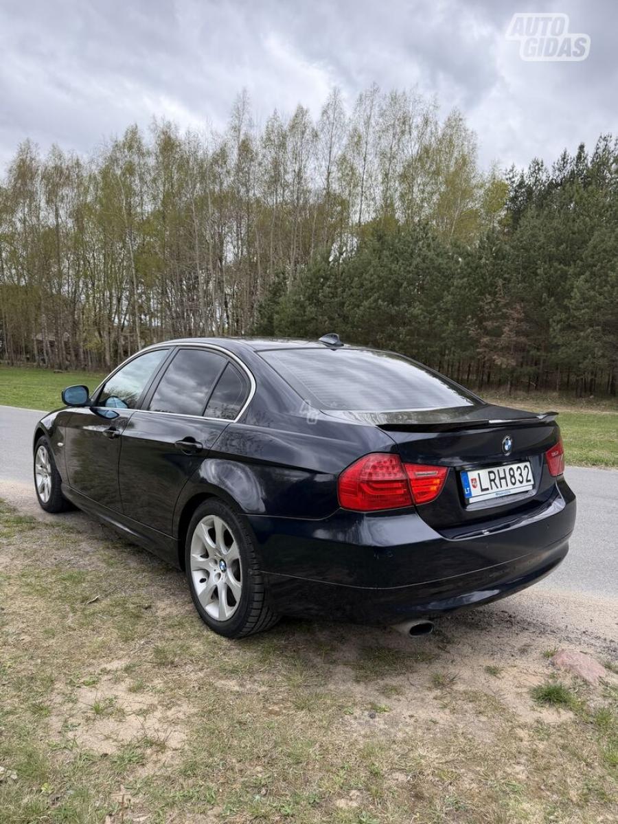 BMW 320 2009 in Vilnius, with an engine capacity of 2.00 L and mileage of 310 thousand km for 4990 €, photo 4 on AUTOMOTO.COM.LV