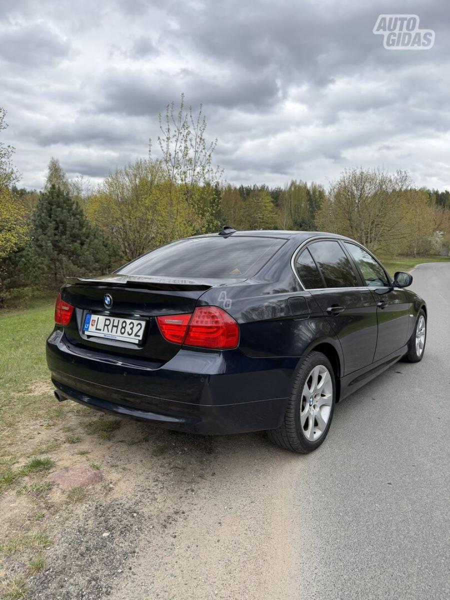 BMW 320 2009 in Vilnius, with an engine capacity of 2.00 L and mileage of 310 thousand km for 4990 €, photo 5 on AUTOMOTO.COM.LV