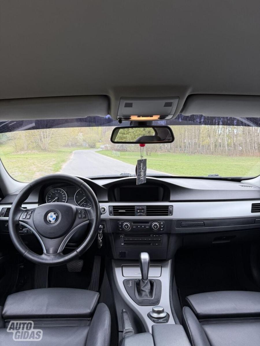 BMW 320 2009 in Vilnius, with an engine capacity of 2.00 L and mileage of 310 thousand km for 4990 €, photo 7 on AUTOMOTO.COM.LV