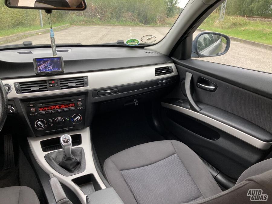 BMW 320 2011 Viļņa, ar dzinēja tilpumu 1.80 L un nobraukumu 345 tūkst. km par 3550 €, foto 20 vietnē AUTOMOTO.COM.LV