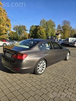 BMW 320 2011 in Jurmala, with an engine capacity of 1.90 L and mileage of 169 thousand km for 9500 €, photo 15 on AUTOMOTO.COM.LV