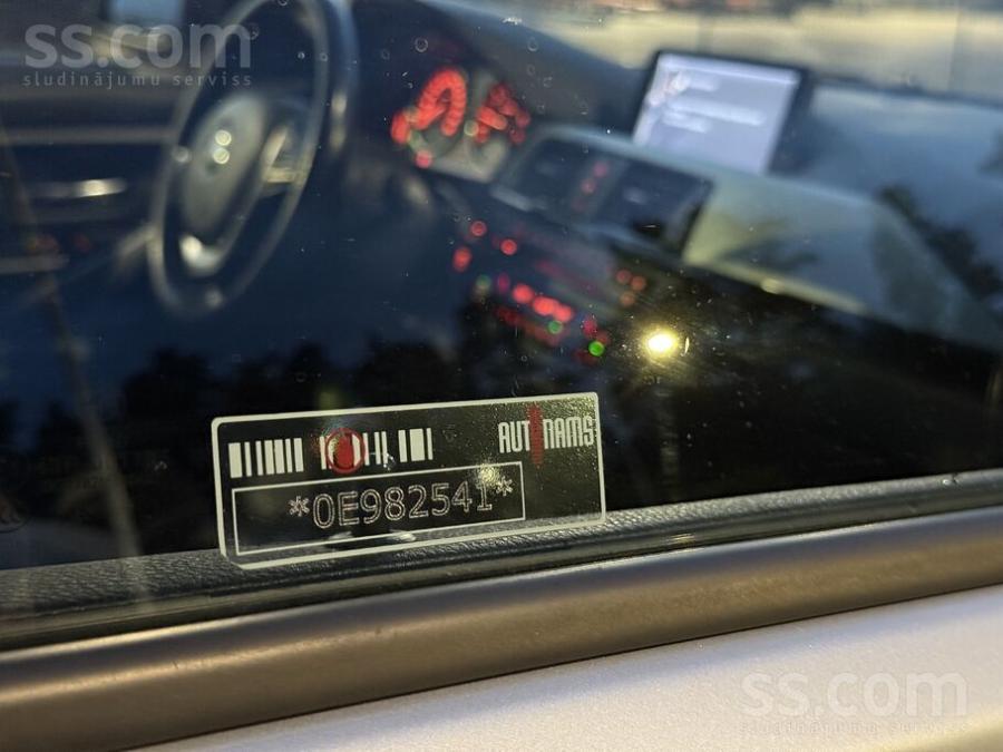 BMW 320 2012 in Riga, with an engine capacity of 2.00 L and mileage of 259 thousand km for 10800 €, photo 10 on AUTOMOTO.COM.LV