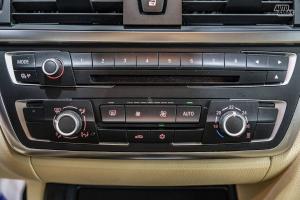 BMW 320 2012 in Kaunas, with an engine capacity of 2.00 L and mileage of 241 thousand km for 9490 €, photo 19 on AUTOMOTO.COM.LV