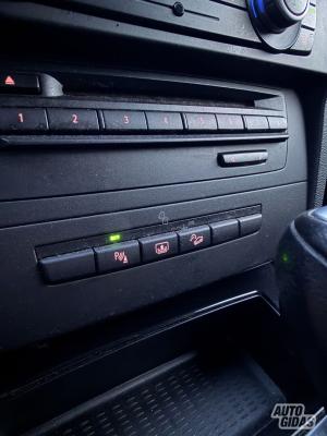 BMW 320 2012 in Vilnius, with an engine capacity of 2.00 L and mileage of 295 thousand km for 4000 €, photo 21 on AUTOMOTO.COM.LV
