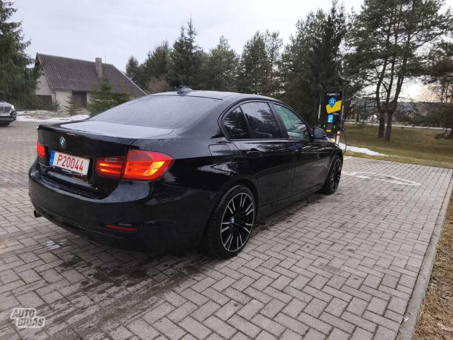 BMW 320 2013 in Jurbarkas, with an engine capacity of 2.00 L and mileage of 329 thousand km for 7200 €, photo 6 on AUTOMOTO.COM.LV