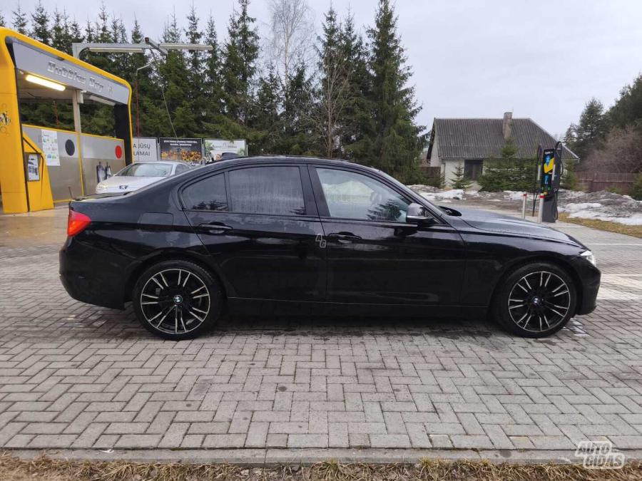 BMW 320 2013 in Jurbarkas, with an engine capacity of 2.00 L and mileage of 329 thousand km for 7200 €, photo 7 on AUTOMOTO.COM.LV