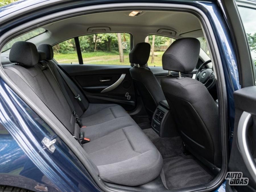 BMW 320 2013 Viļņa, ar dzinēja tilpumu 2.00 L un nobraukumu 338 tūkst. km par 8250 €, foto 12 vietnē AUTOMOTO.COM.LV