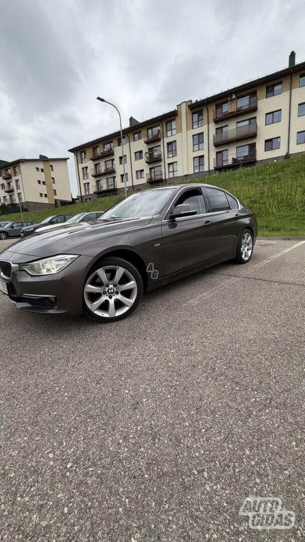 BMW 320 2013 Trakai vietnÄ BMW 320 2013 Trakai, ar dzinÄja tilpumu 2.00 L un nobraukumu 253 tÅ«kst. km par 10900 ā¬, foto 3 vietnÄ AUTOMOTO.COM.LV
