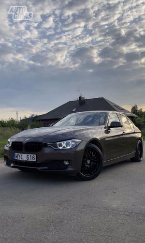 BMW 320 2014 Kauņa, ar dzinēja tilpumu 2.00 L un nobraukumu 321 tūkst. km par 9999 €, foto  vietnē AUTOMOTO.COM.LV