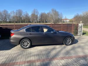 BMW 320 2014 in Klaipeda, with an engine capacity of 2.00 L and mileage of 274 thousand km for 10200 €, photo 9 on AUTOMOTO.COM.LV