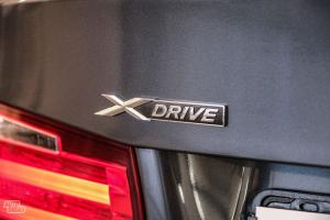 BMW 320 2014 in Kaunas, with an engine capacity of 2.00 L and mileage of 298 thousand km for 9790 €, photo 14 on AUTOMOTO.COM.LV
