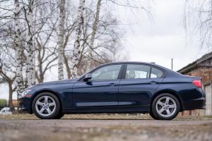 BMW 320 2015 in Siauliai, with an engine capacity of 2.00 L and mileage of 142 thousand km for 8700 €, photo 8 on AUTOMOTO.COM.LV