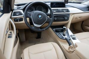 BMW 320 2015 in Siauliai, with an engine capacity of 2.00 L and mileage of 142 thousand km for 8700 €, photo 18 on AUTOMOTO.COM.LV