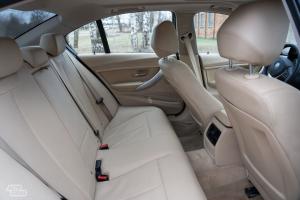 BMW 320 2015 in Siauliai, with an engine capacity of 2.00 L and mileage of 142 thousand km for 8700 €, photo 24 on AUTOMOTO.COM.LV
