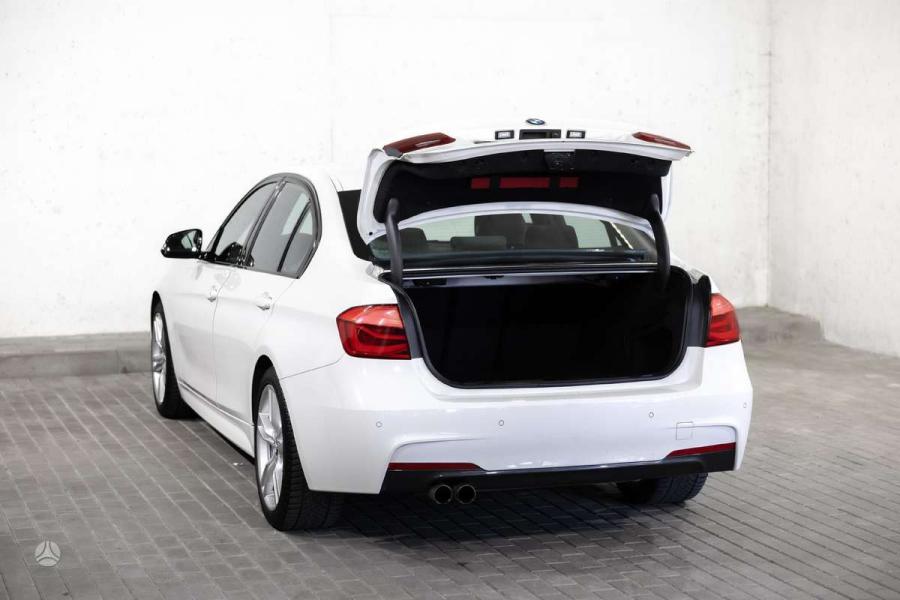 BMW 320 2016 in Vilnius, with an engine capacity of 2.00 L and mileage of 164 thousand km for 16771 €, photo 30 on AUTOMOTO.COM.LV