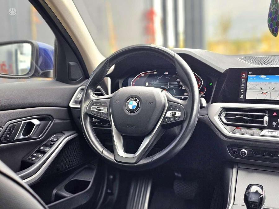 BMW 320 2019 in Vilnius, with an engine capacity of 2.00 L and mileage of 199 thousand km for 21350 €, photo 26 on AUTOMOTO.COM.LV