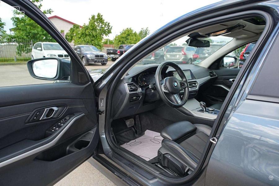 BMW 320 2019 in Marijampole, with an engine capacity of 2.00 L and mileage of 149 thousand km for 19950 €, photo 25 on AUTOMOTO.COM.LV