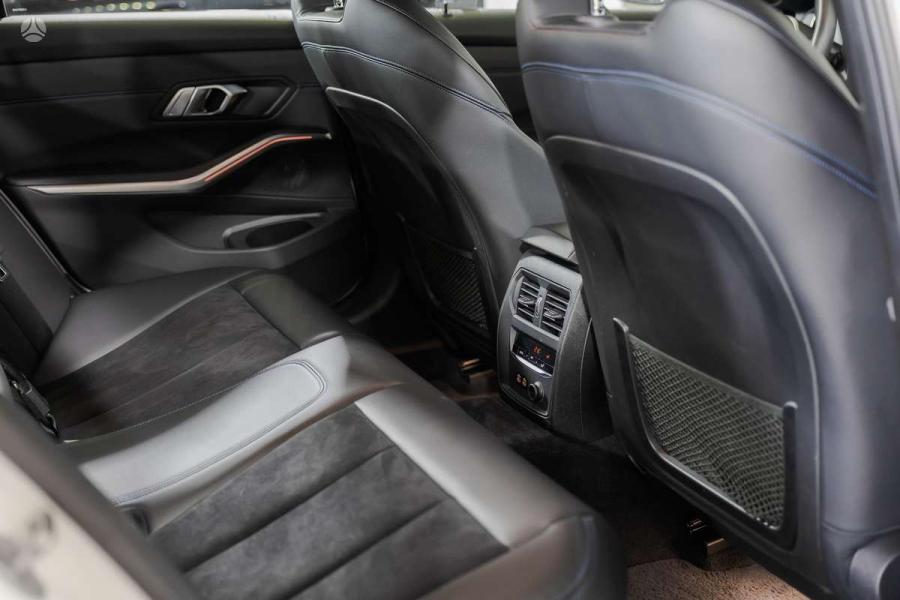 BMW 320 2020 in Vilnius, with an engine capacity of 2.00 L and mileage of 85 thousand km for 25491 €, photo 16 on AUTOMOTO.COM.LV