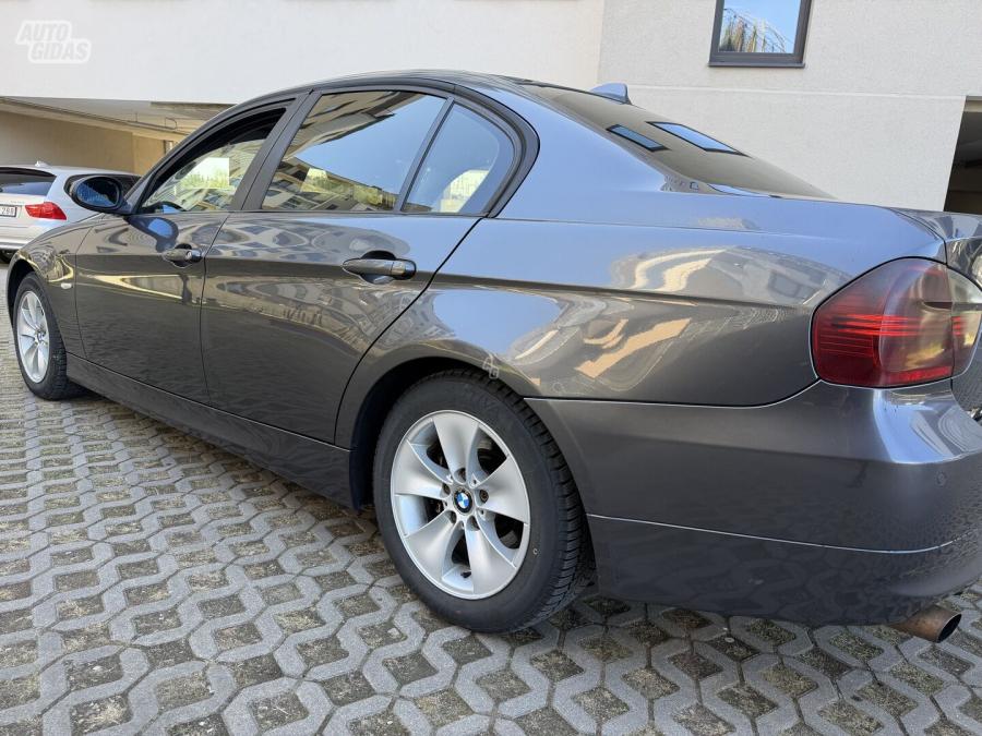 BMW 320 2026 in Vilnius, with an engine capacity of 2.00 L and mileage of 430 thousand km for 2600 €, photo 6 on AUTOMOTO.COM.LV