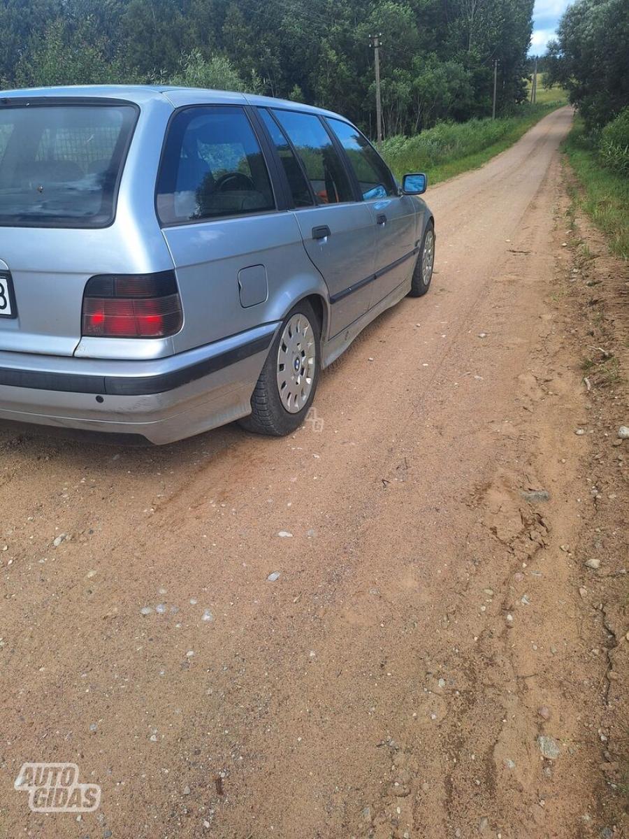 BMW 320 1996 in Telschi, with an engine capacity of 2.00 L and mileage of 295 thousand km for 1700 €, photo 3 on AUTOMOTO.COM.LV