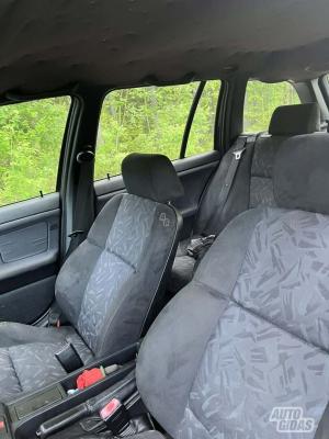 BMW 320 1998 in Panevezys, with an engine capacity of 2.00 L and mileage of 361 thousand km for 2600 €, photo 13 on AUTOMOTO.COM.LV