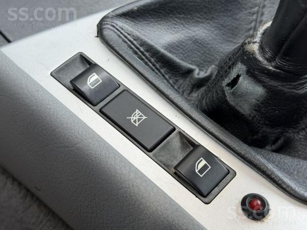 BMW 320 2000 in Riga, with an engine capacity of 2.00 L and mileage of 395 thousand km for 1350 €, photo 8 on AUTOMOTO.COM.LV