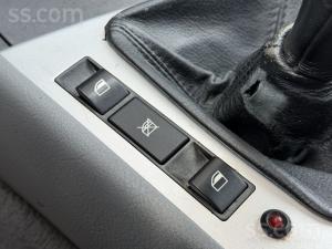 BMW 320 2000 Rīga, ar dzinēja tilpumu 2.00 L un nobraukumu 395 tūkst. km par 1350 €, foto 9 vietnē AUTOMOTO.COM.LV