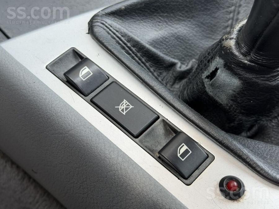 BMW 320 2000 Rīga, ar dzinēja tilpumu 2.00 L un nobraukumu 395 tūkst. km par 1350 €, foto 9 vietnē AUTOMOTO.COM.LV
