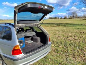BMW 320 2000 Rīga, ar dzinēja tilpumu 2.00 L un nobraukumu 390 tūkst. km par 990 €, foto 12 vietnē AUTOMOTO.COM.LV