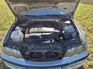 BMW 320 2000 Rīga, ar dzinēja tilpumu 2.00 L un nobraukumu 390 tūkst. km par 990 €, foto 13 vietnē AUTOMOTO.COM.LV