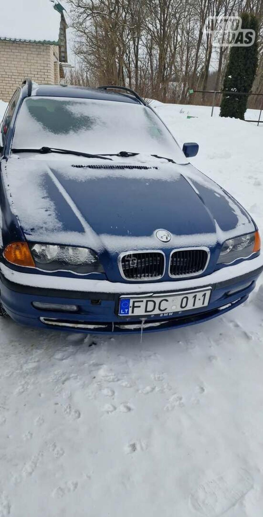 BMW 320 2001 in Mazeikiai, with an engine capacity of 2.00 L and mileage of 367 thousand km for 950 €, photo 1 on AUTOMOTO.COM.LV