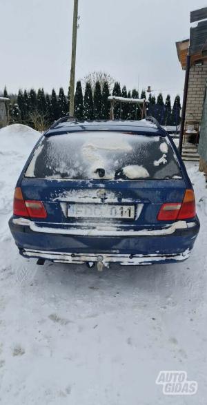 BMW 320 2001 in Mazeikiai, with an engine capacity of 2.00 L and mileage of 367 thousand km for 950 €, photo 2 on AUTOMOTO.COM.LV