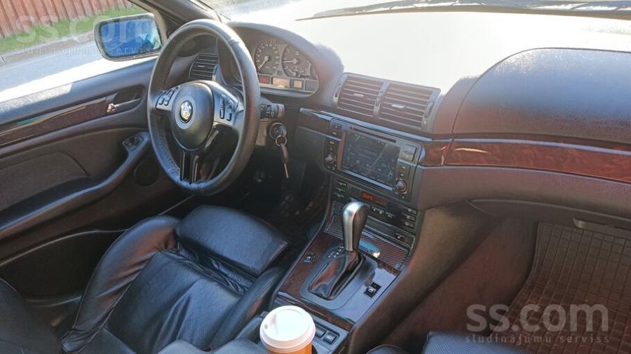 BMW 320 2002 in Cesis, with an engine capacity of 2.20 L and mileage of 300 thousand km for 3200 €, photo 15 on AUTOMOTO.COM.LV