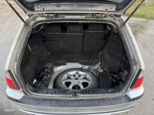 BMW 320 2002 in Parnu, with an engine capacity of 0.11 L and mileage of 401 thousand km for 1500 €, photo 15 on AUTOMOTO.COM.LV