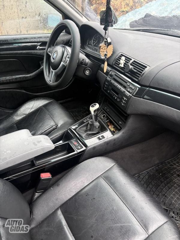 BMW 320 2002 in Gargzdai, with an engine capacity of 2.00 L and mileage of 313 thousand km for 1200 €, photo 2 on AUTOMOTO.COM.LV