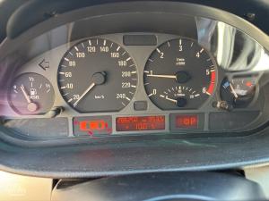 BMW 320 2003 in Vilnius, with an engine capacity of 2.00 L and mileage of 286 thousand km for 1000 €, photo 7 on AUTOMOTO.COM.LV
