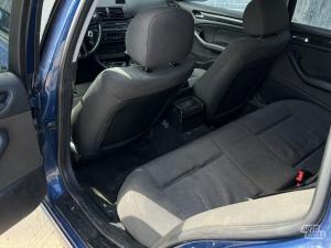 BMW 320 2003 in Kaunas, with an engine capacity of 2.00 L and mileage of 362 thousand km for 1350 €, photo 17 on AUTOMOTO.COM.LV