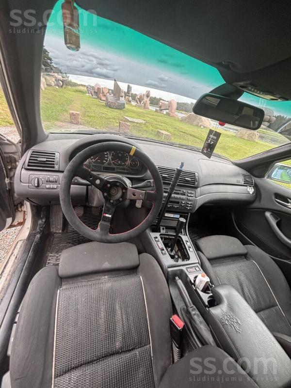 BMW 320 2003 Rīga, ar dzinēja tilpumu 2.20 L un nobraukumu 380 tūkst. km par 1300 €, foto 2 vietnē AUTOMOTO.COM.LV