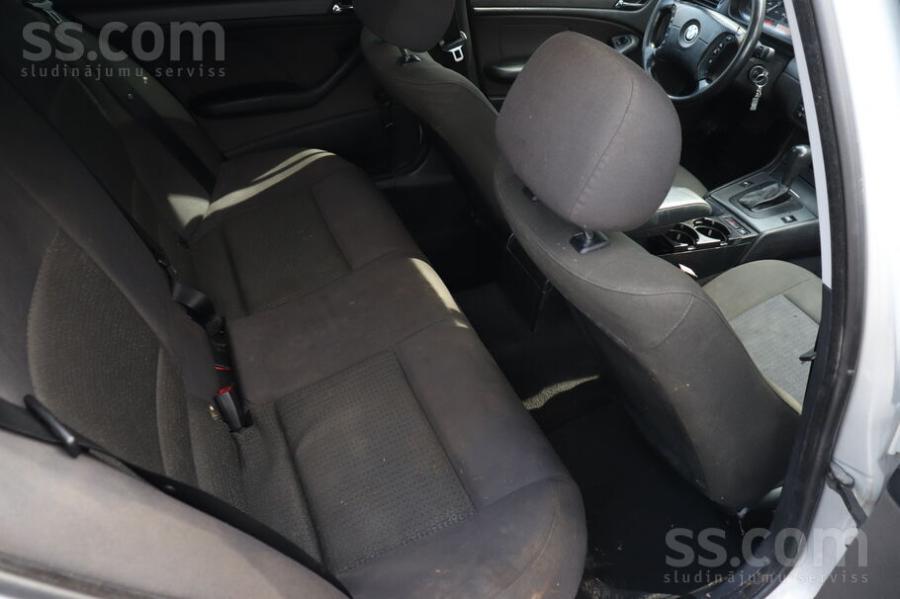 BMW 320 2004 in Valmiera, with an engine capacity of 2.00 L and mileage of 0 thousand km for 1490 €, photo 8 on AUTOMOTO.COM.LV