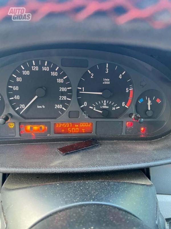 BMW 320 2004 in Marijampole, with an engine capacity of 2.00 L and mileage of 335 thousand km for 650 €, photo 7 on AUTOMOTO.COM.LV