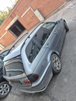 BMW 320 2004 in Vilnius, with an engine capacity of 2.00 L and mileage of 425 thousand km for 630 €, photo 7 on AUTOMOTO.COM.LV