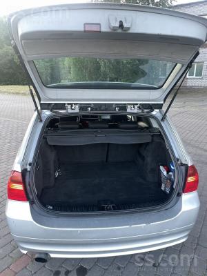 BMW 320 2005 in Ventspils, with an engine capacity of 2.00 L and mileage of 321 thousand km for 2400 €, photo 6 on AUTOMOTO.COM.LV