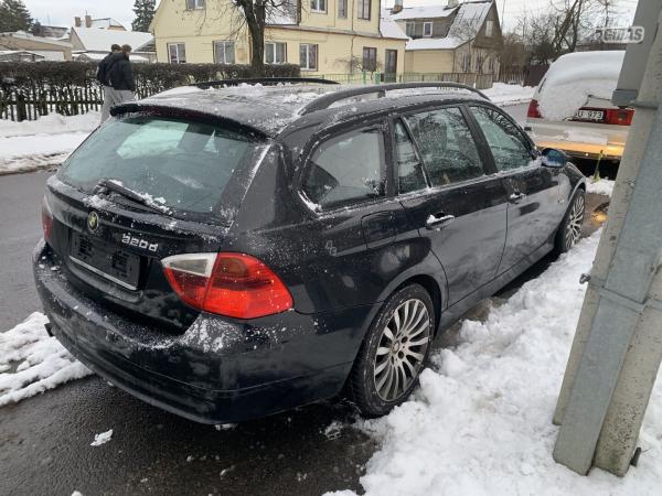 BMW 320 2005 in Panevezys, with an engine capacity of 2.00 L and mileage of 193 thousand km for 1500 €, photo 3 on AUTOMOTO.COM.LV