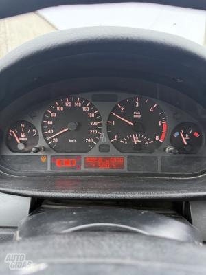 BMW 320 2005 Marijampole, ar dzinēja tilpumu 2.00 L un nobraukumu 390 tūkst. km par 1200 €, foto 13 vietnē AUTOMOTO.COM.LV