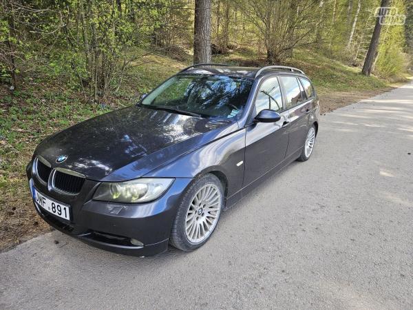 BMW 320 2005 in Prienai, with an engine capacity of 2.00 L and mileage of 414 thousand km for 1300 €, photo 8 on AUTOMOTO.COM.LV