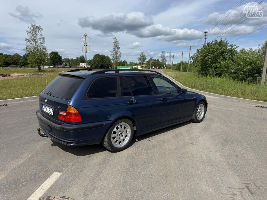 BMW 320 2005 in Siauliai, with an engine capacity of 2.00 L and mileage of 324 thousand km for 990 €, photo 5 on AUTOMOTO.COM.LV