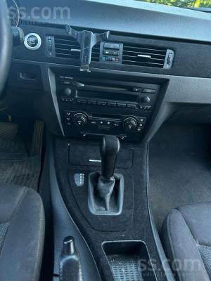 BMW 320 2005 Talsi, ar dzinēja tilpumu 2.00 L un nobraukumu 450 tūkst. km par 2500 €, foto 9 vietnē AUTOMOTO.COM.LV