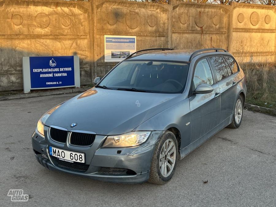 BMW 320 2006 Kauņa, ar dzinēja tilpumu 2.00 L un nobraukumu 307 tūkst. km par 1400 €, foto 3 vietnē AUTOMOTO.COM.LV