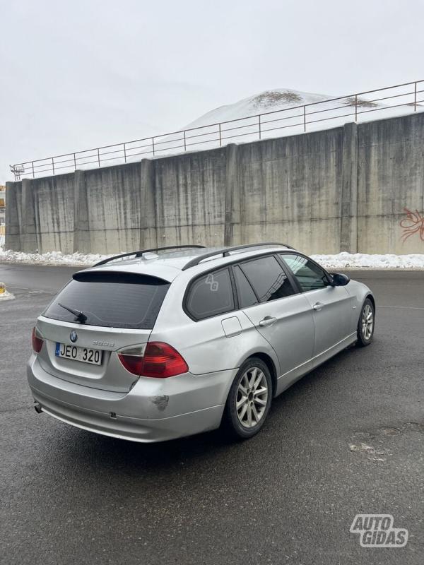 BMW 320 2006 Klaipėda, ar dzinēja tilpumu 2.00 L un nobraukumu 300 tūkst. km par 2300 €, foto 3 vietnē AUTOMOTO.COM.LV
