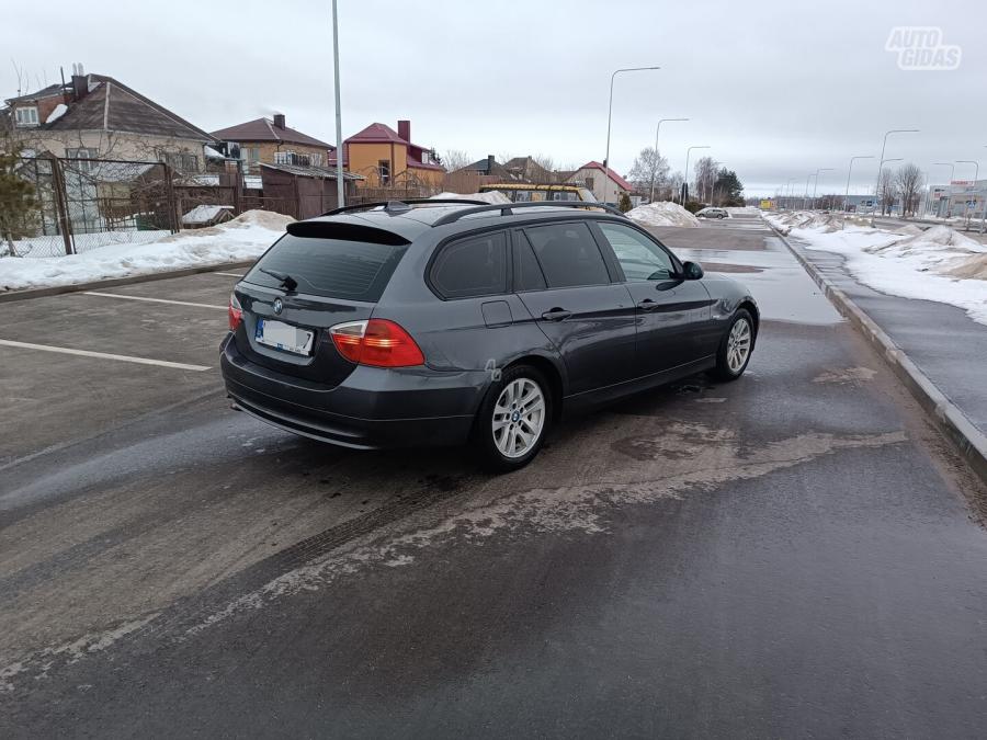 BMW 320 2006 Šauļi, ar dzinēja tilpumu 2.00 L un nobraukumu 300 tūkst. km par 2450 €, foto 6 vietnē AUTOMOTO.COM.LV